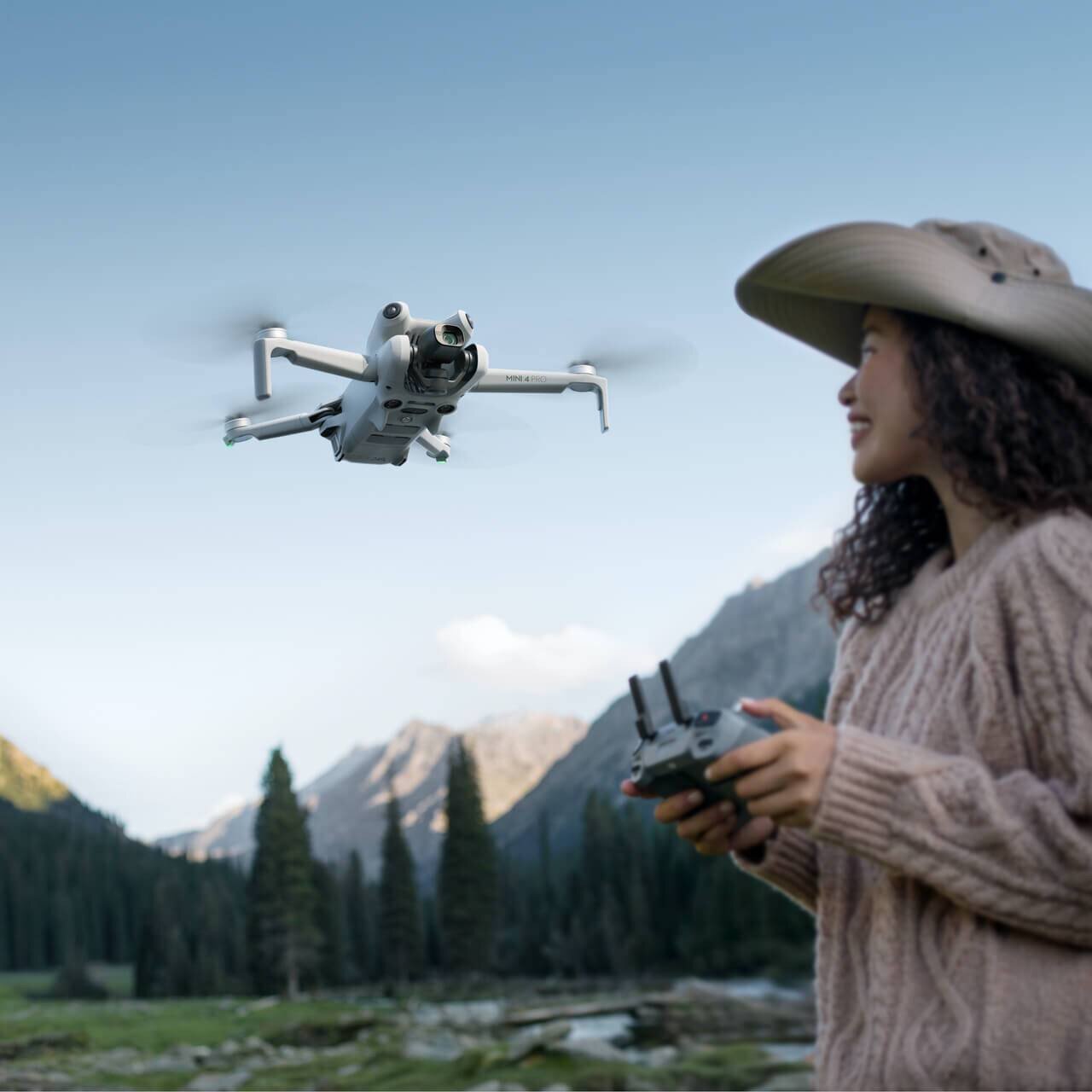 Buy DJI Mini 4 Pro Quadcopter - RC-N2 online in Pakistan - Tejar.pk