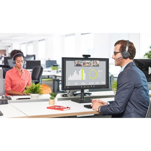 Buy Logitech Pro Personal Video Collaboration Kit online in Pakistan ...