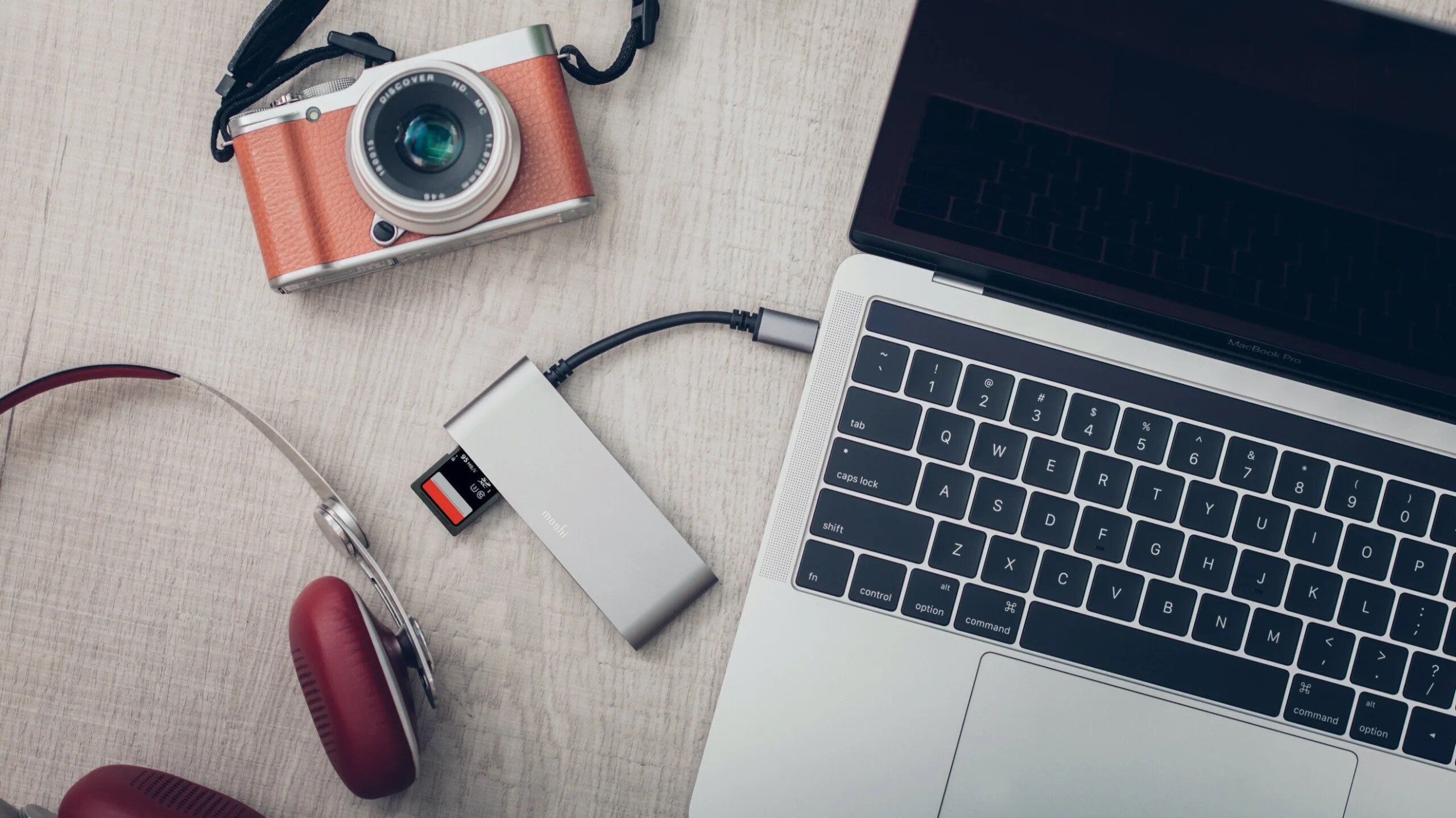 Buy Moshi USB-C Multimedia Adapter Hub online in Pakistan - Tejar.pk